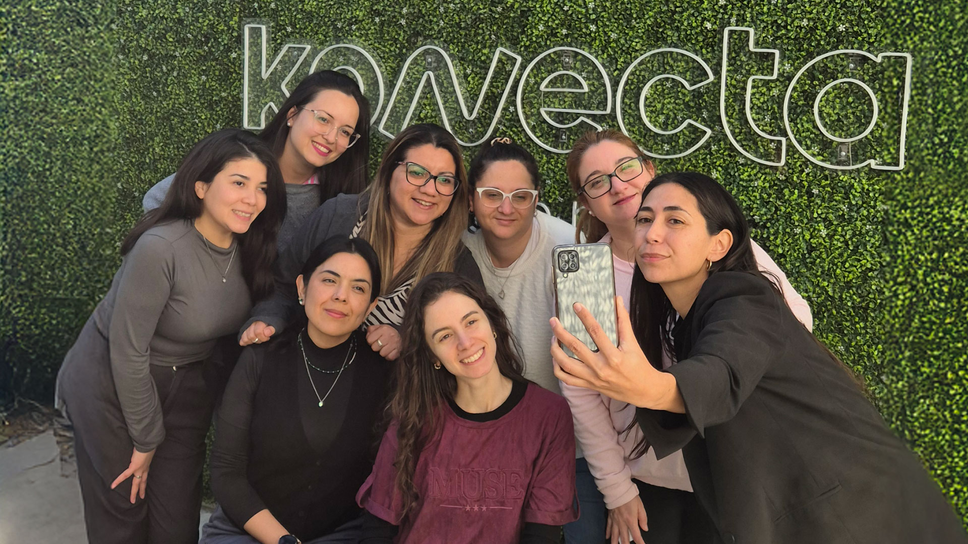 Konecta | Forjamos el futuro de la experiencia en la era de la IA